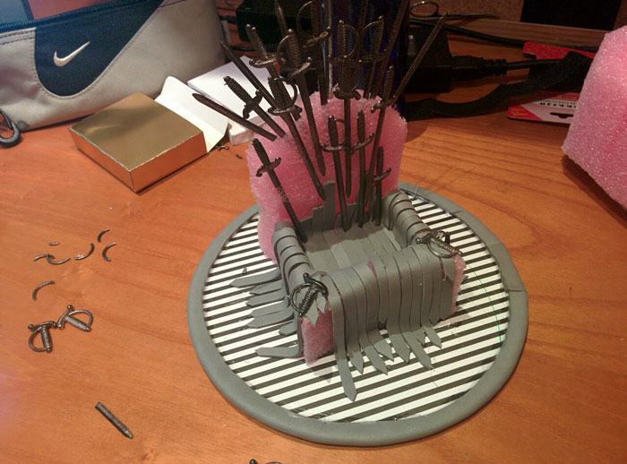 Iron Throne iPhone Stand: Best DIY Phone Stand Ever?