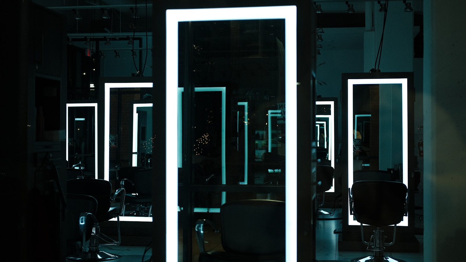 The Best Black Mirror Episodes That Redefine Modern Storytelling ...