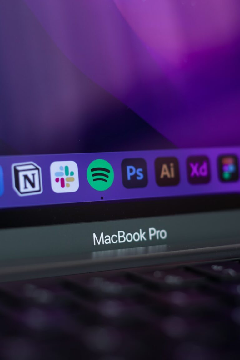 MacBook Stuck on Loading Screen - A Human-Friendly Fix Guide - Apple ...