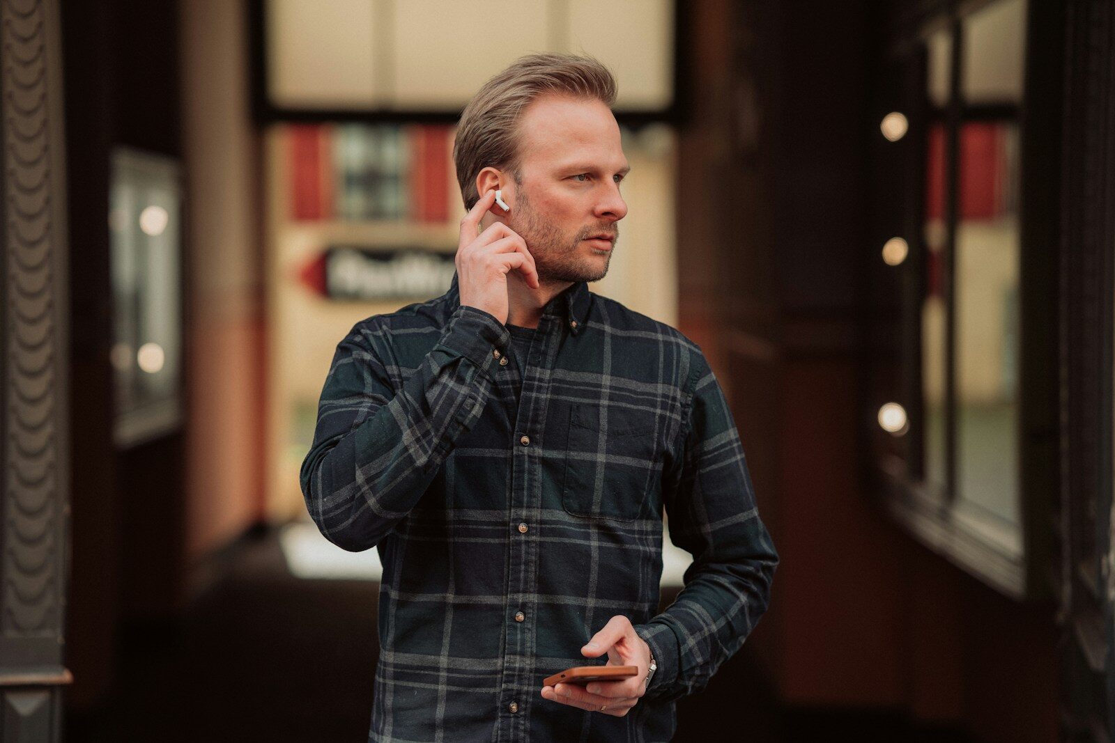 Fake AirPods - How to Spot Them and Avoid Getting Scammed - Apple Gazette