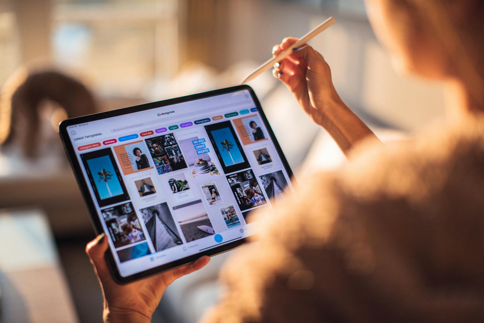 The Infrastructure Supporting Seamless Apple Business Experiences ...